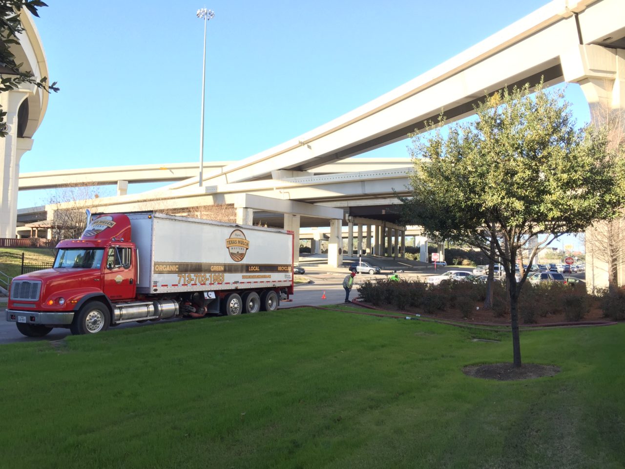Home | Texas Mulch Masters | Houston, Texas